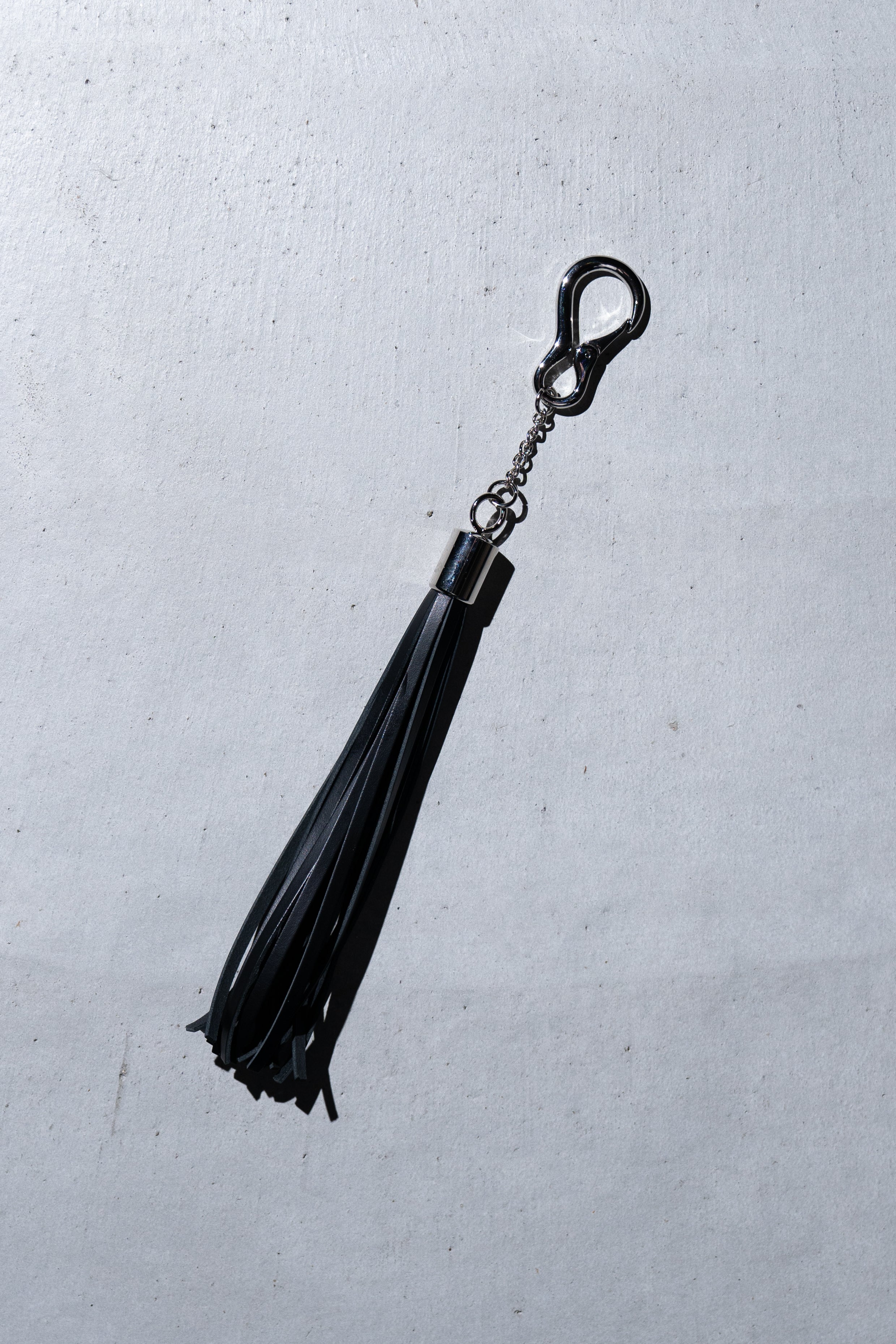 ATTACHMENT [LEATEHR FRINGE CHARM] – sign | サイン